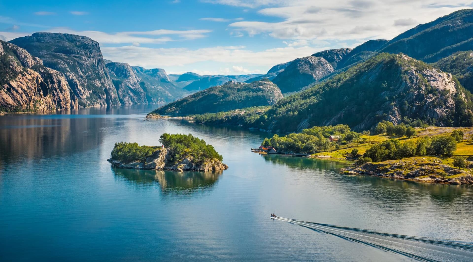 The Ultimate Guide to CLIA Certification for Travel Agents - Yeti Travel